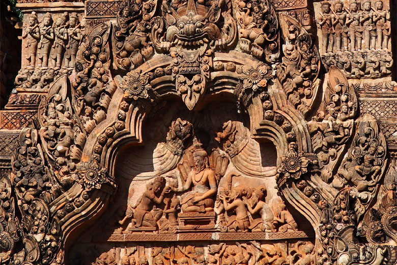 チャーム・ティーウィーの像（チャーマ・ティーウィー）Cham Thewi Monument - ランプーン Lamphun - タイ北部 ...