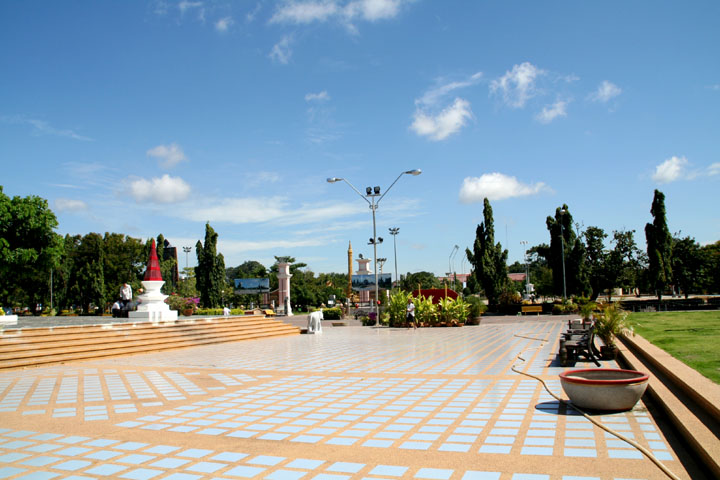 Photo: Thailand - NorthEast - Ubon Ratchathani (ThaiSmile.jp) - Wat ...